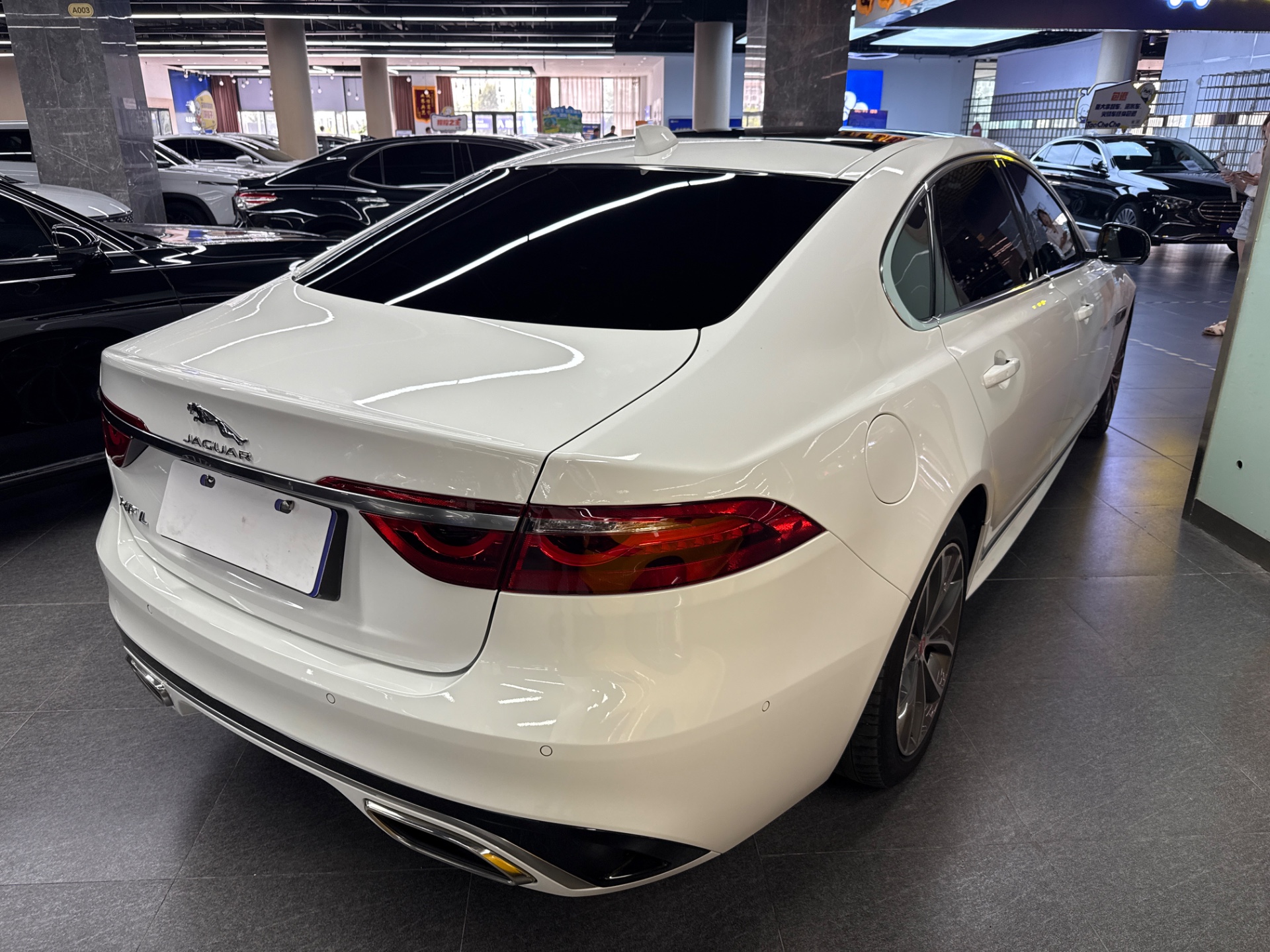 Jaguar XFL - CARLINKS AUTO TECHNOLOGY CO., LIMITED